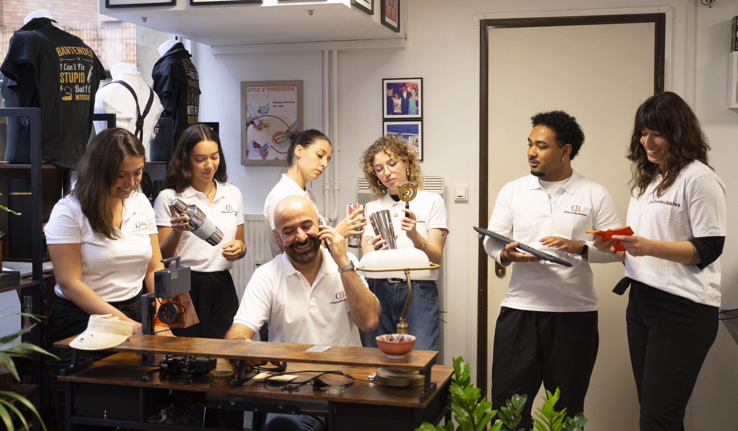 Qui sommes-nous ? Votre agence marketing, recrutement et bien plus...